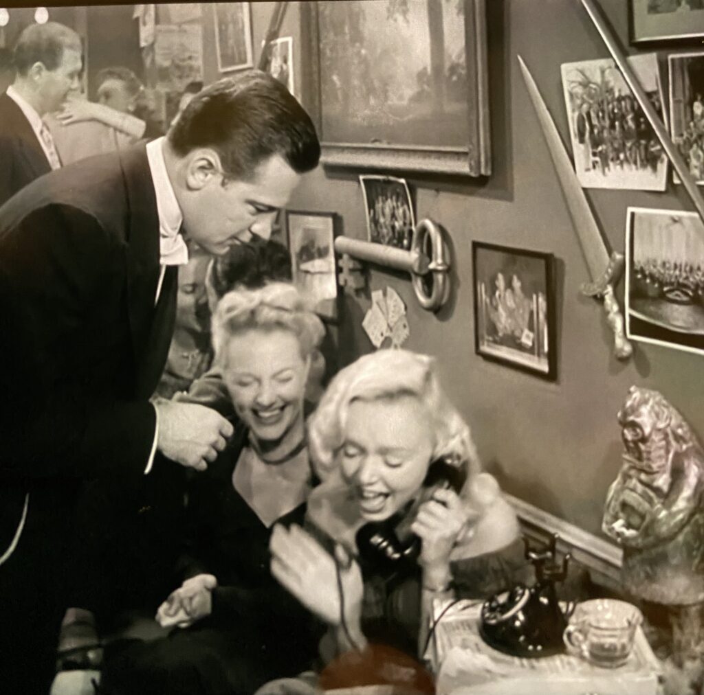 The Telephone Girls From – Minor Characters